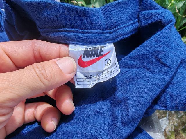 Vtg 90s Nike Town Boston P22.5 (L) - Clothes for sale in Ranau, Sabah