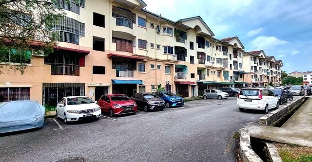 Apartment for Rent, 3 Bedroom, 920 sq.ft, Taman Desa Kempas, Tampoi ...