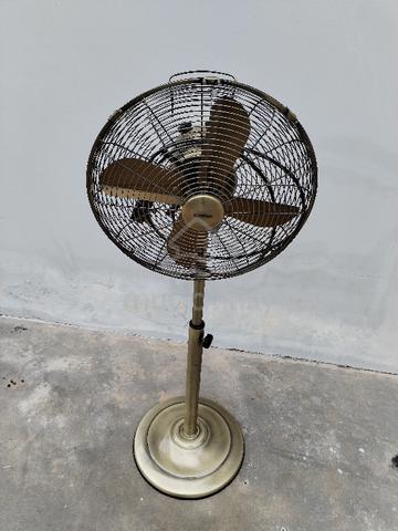 Khind Stand Fan 14siz - Home Appliances & Kitchen for sale in Johor ...
