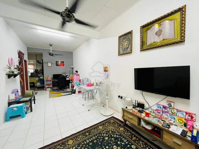Terraced House for Sale, 3 Bedroom, 1194 sq.ft, Paroi, Negeri Sembilan ...