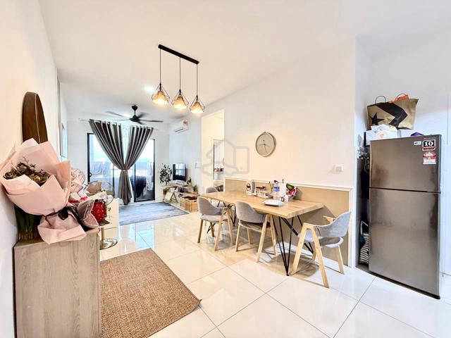 Service Residence for Sale, 2 Bedroom, 689 sq.ft, Vista Sentul ...