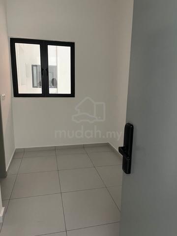 Service Residence for Sale, 3 Bedroom, 883 sq.ft, Sinaran Residences ...