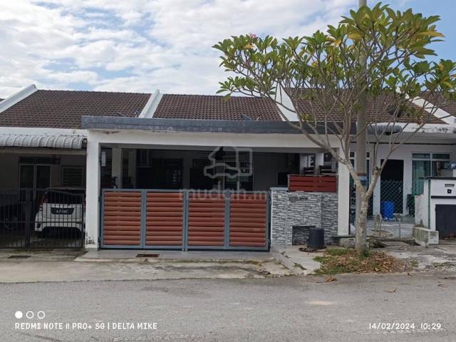 Single Storey Taman Salak Idaman, Salak Tinggi Sepang - House for sale in Sepang, Selangor
