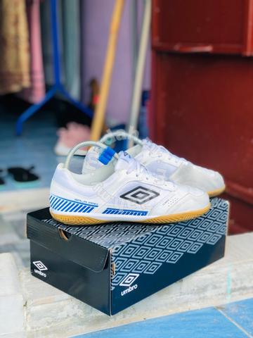ErsA z Group l kasut futsal umbro