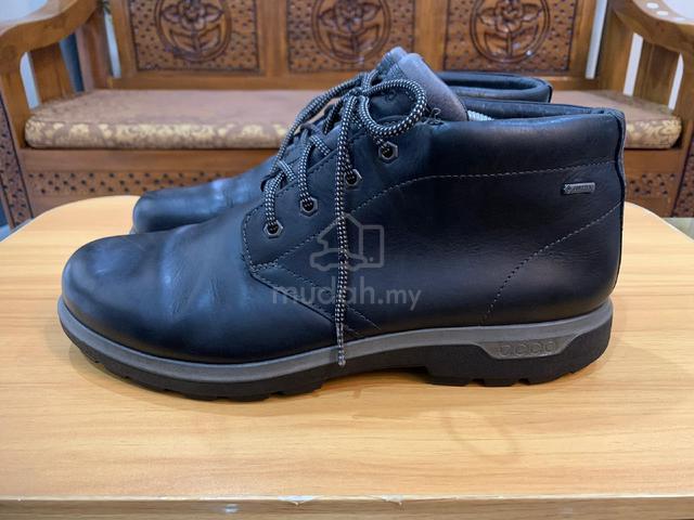 Ecco boots middle cut 10. 5uk - Shoes for sale in Bahau, Negeri Sembilan