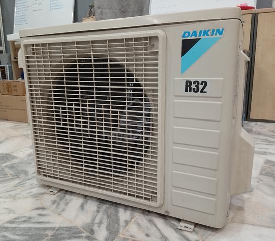 [OUTDOOR SAHAJA] Used Daikin 1.0HP Compressor R32 - Home Appliances ...