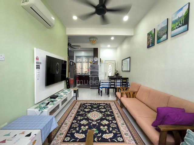 Apartment for Sale, 3 Bedroom, 775 sq.ft, Dahlia Court Apartment (Salak ...