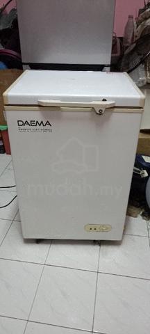 Deep freezer daema 108 liter peti beku - Home Appliances & Kitchen for ...