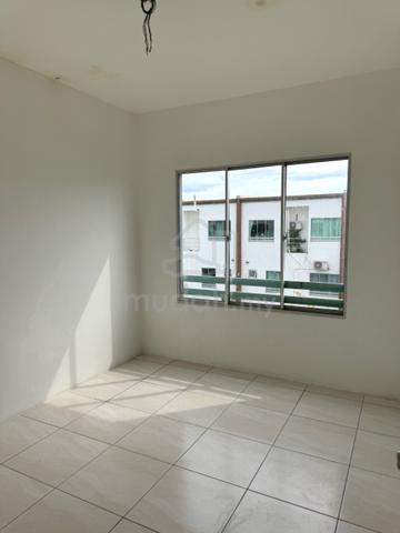 Townhouse for Sale, 3 Bedroom, 1500 sq.ft, Kuching, Sarawak 111755544 ...