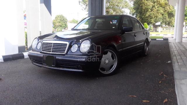 1996 Mercedes Benz E230 AVANTGARDE W210 - Cars for sale in Kluang, Johor