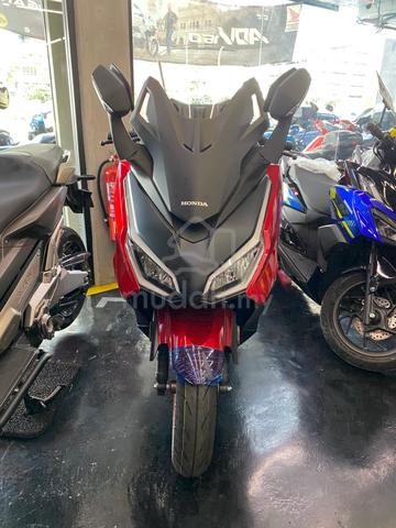 NEW ⬛🟥⬜ Honda Forza NSS250 🔥New Stock New Colour - Motorcycles for sale ...