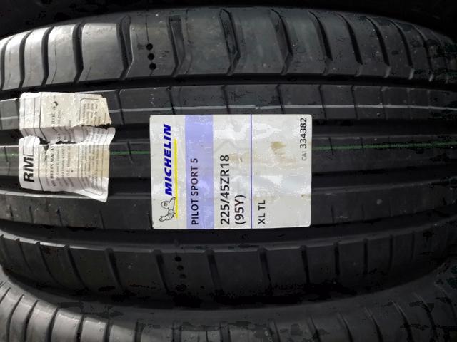 225/45/18 Michelin Pilot Sport 5 PS5 Tyre Tayar - Car Accessories & Parts for sale in Klang ...
