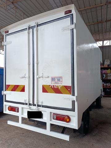 Lori Inokom 1 Tan Box Lorry Boon - Commercial Vehicle & Boats for sale ...