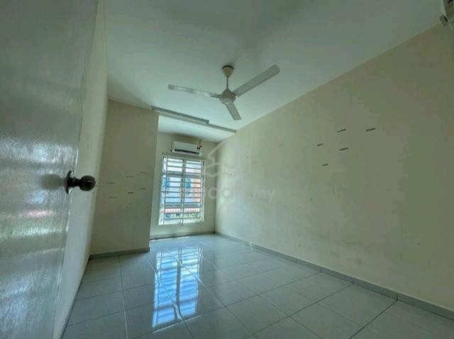 2-storey Terraced House for Rent, 4 Bedroom, 1800 sq.ft, Kuala Ketil ...