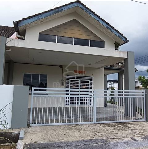 1.5-storey Terraced House for Sale, 4 Bedroom, 1400 sq.ft, Kuching ...