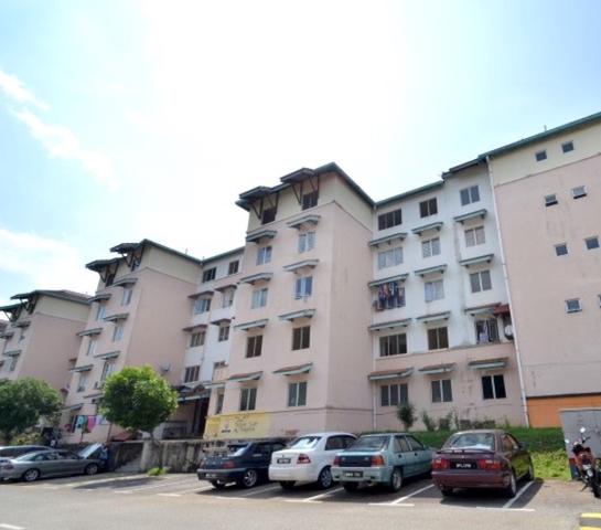 Apartment for Sale, 3 Bedroom, 700 sq.ft, Anggerik Apartment (Taman ...