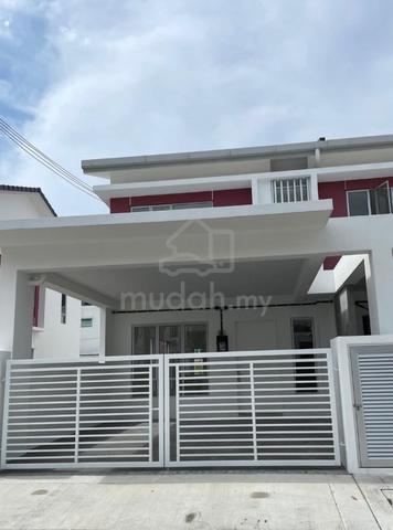 End lot New paint Double storey, Tiara Sendayan, Seremban - House for ...