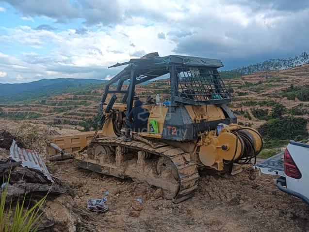 Komatsu D60-LK - Commercial Vehicle & Boats for sale in Tawau, Sabah