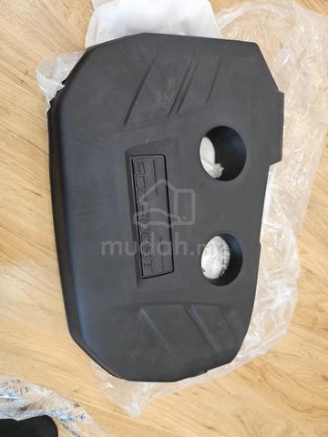 Range rover evoque engine Upper cover - Car Accessories & Parts for ...