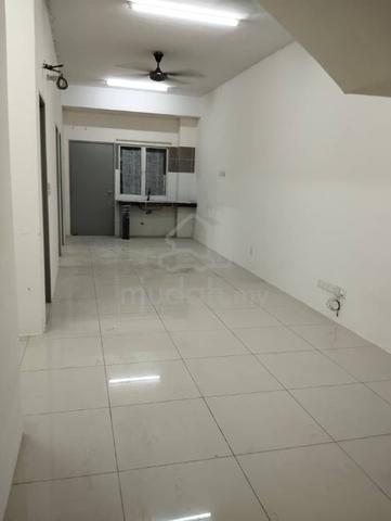 Townhouse for Rent, 3 Bedroom, 1191 sq.ft, Puncak Alam, Selangor | Mudah.my