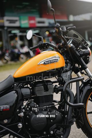 Royal Enfield Meteor 350 Custom Tank Cruiser Motor - Motorcycles for ...