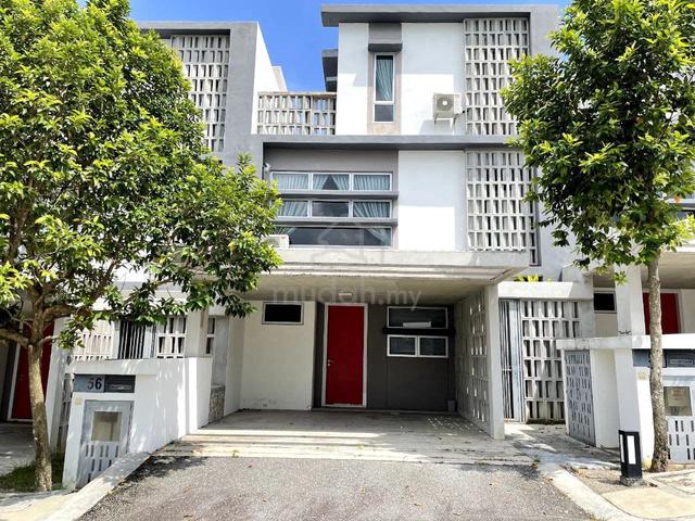 3-storey Terraced House for Sale, 4 Bedroom, 2560 sq.ft, Seremban 2 ...