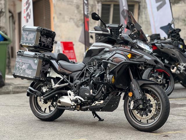 Benelli TRK 502 LE Adventure Touring Fully Loaded - Motorcycles for ...