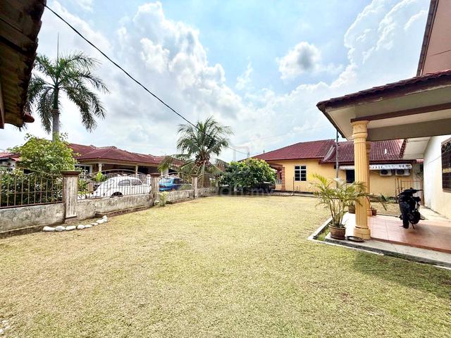 1-storey Terraced House for Sale, 3 Bedroom, 3683 sq.ft, Paya Rumput ...