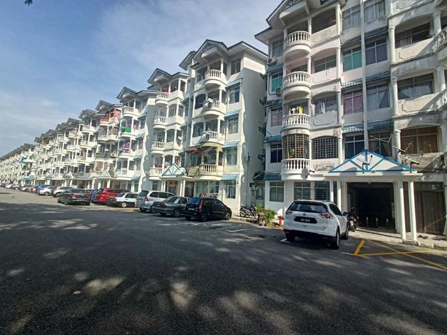 Apartment for Sale, 2 Bedroom, 726 sq.ft, Pangsapuri Taman Cheng Ria ...