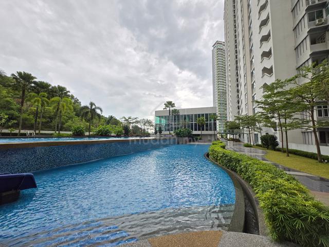 Condominium for Sale, 3 Bedroom, 1475 sq.ft, The Peak Residences ...
