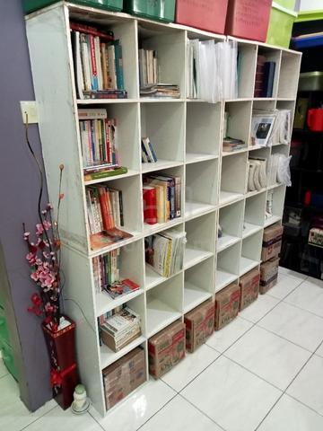 4 Units of 9 compartment bookshelves - Furniture & Decoration for sale ...