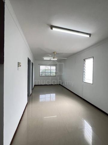 Flat for Rent, 3 Bedroom, 650 sq.ft, PPR Selayang Mulia, Selayang ...