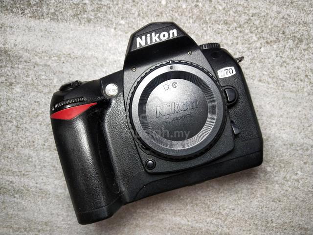 Nikon D70 (SC 8.6k only) CCD King - Cameras & Photography for sale in Puchong, Selangor