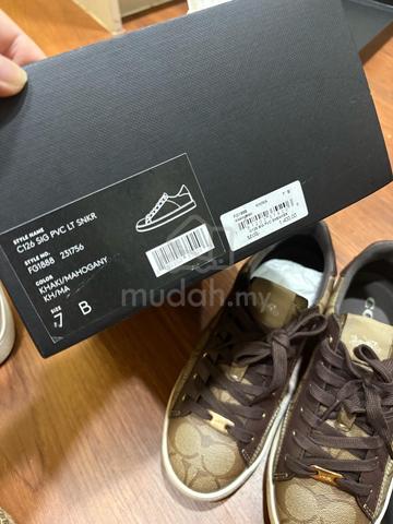 Like New ORI COACH shoes with Box - Shoes for sale in Setapak, Kuala Lumpur