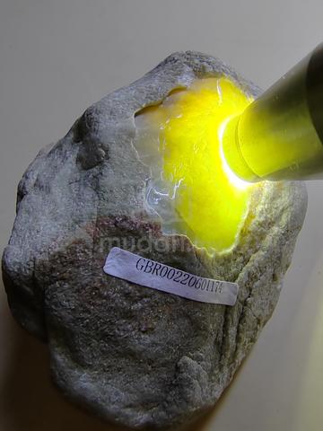 Batu Mentah Giok Jadeite Jed Hijau Muda Ais Burma - Hobby ...