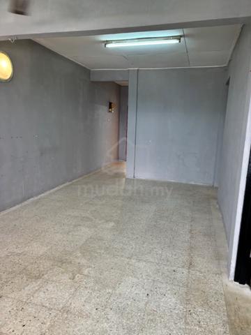 Condominium for Sale, 3 Bedroom, 1000 sq.ft, Mutiara Court (Bukit ...