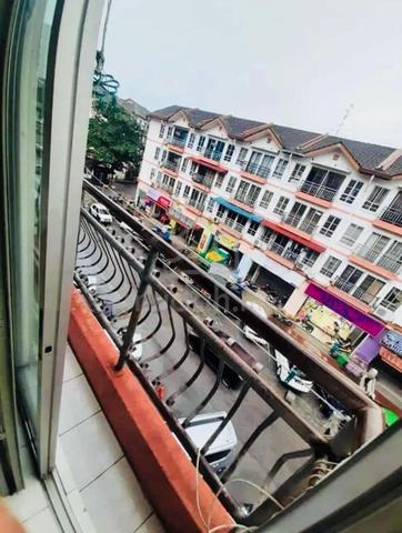 Apartment for Sale, 3 Bedroom, 710 sq.ft, Park Avenue (Tampoi Indah ...