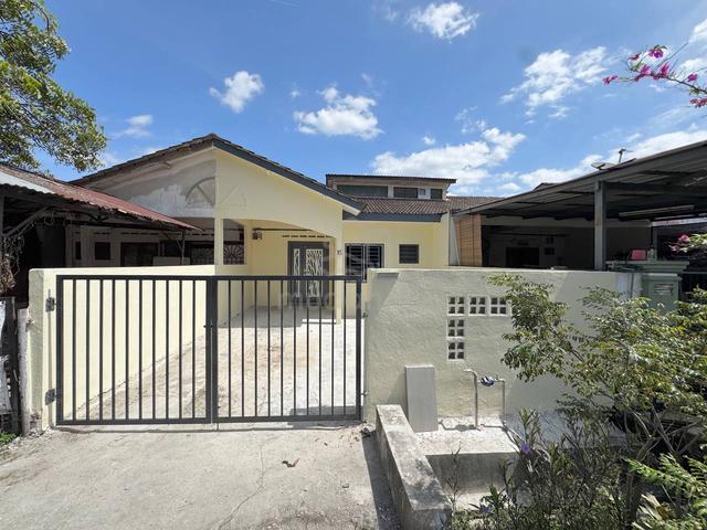 1-storey Terraced House for Sale, 3 Bedroom, 1000 sq.ft, Dengkil ...