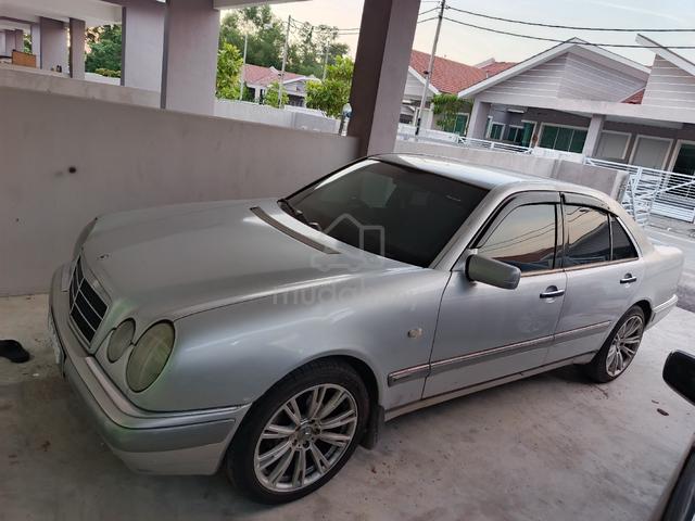 Mercedes E230 w210 - Cars for sale in Tronoh, Perak