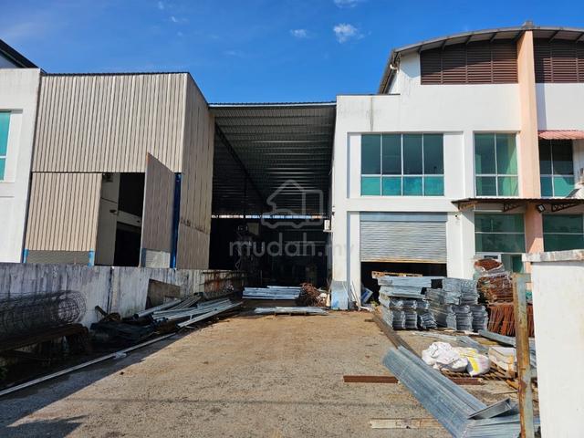 Warehouse / Factory for Rent, 3550 sq.ft, Kuching, Sarawak | Mudah.my