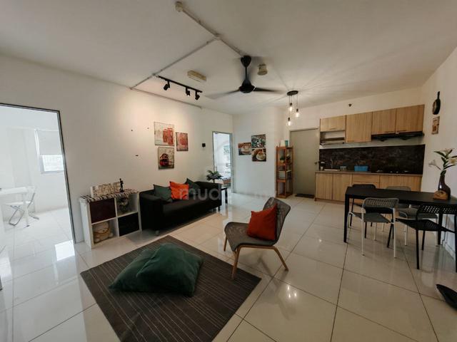 Service Residence for Sale, 2 Bedroom, 680 sq.ft, Paragon @ Pangaea ...