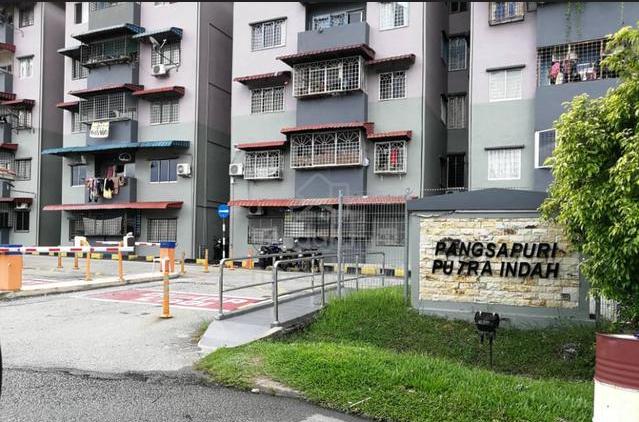 Apartment for Sale, 4 Bedroom, 864 sq.ft, Putra Indah Apartment, Seri ...