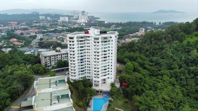 Condominium for Sale, 3 Bedroom, 1950 sq.ft, Radiant Tower A, Kota ...