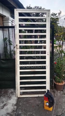Pintu pagar grill - Furniture & Decoration for sale in Kuantan, Pahang