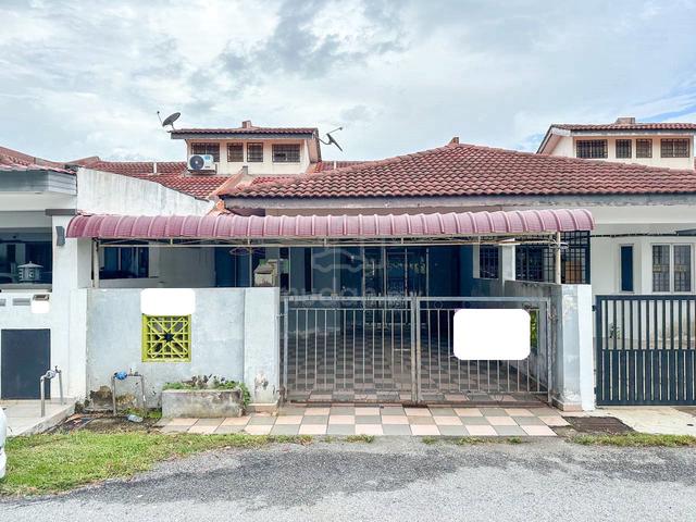 1-storey Terraced House for Sale, 3 Bedroom, 1200 sq.ft, Salak Tinggi, Selangor | Mudah.my