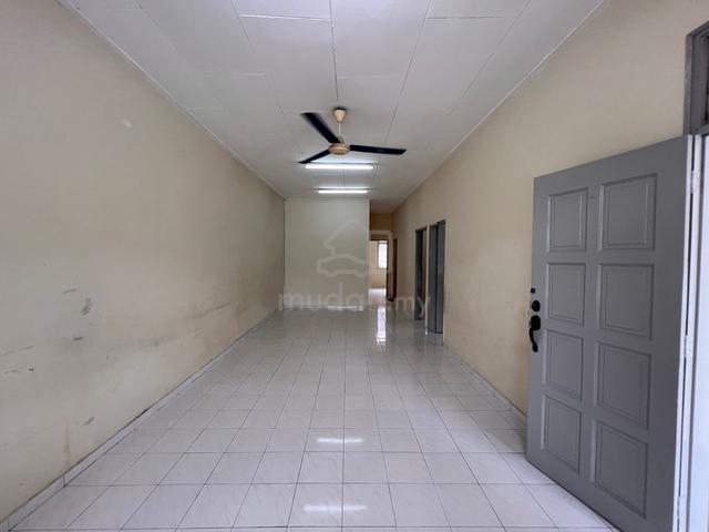 1-storey Terraced House for Rent, 3 Bedroom, 1100 sq.ft, Senai, Johor ...