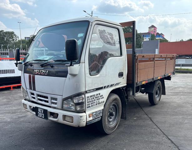 Lorry 1 Ton. - Commercial Vehicle & Boats for sale in Tebrau, Johor