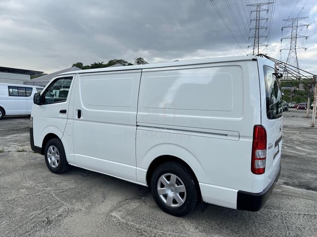 2015 Toyota Hiace 2.5 Panel Van -PERFECT CONDITION - Commercial Vehicle ...