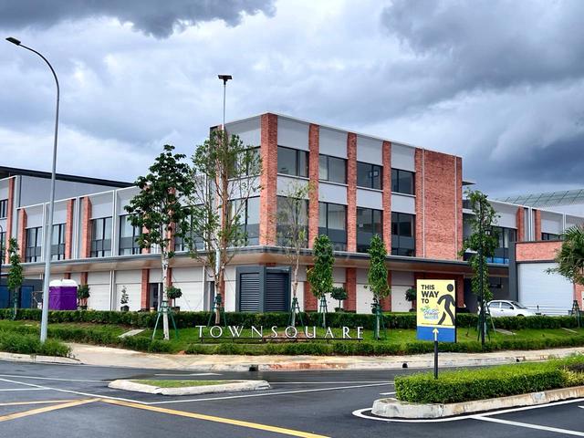 Shop lot for Rent, 1606 sq.ft, Dengkil, Selangor | Mudah.my