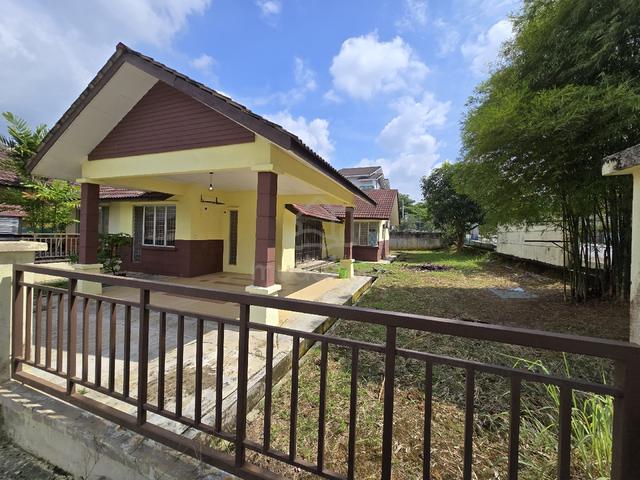 Semi-Detached House for Sale, 3 Bedroom, 4758 sq.ft, Rawang, Selangor ...